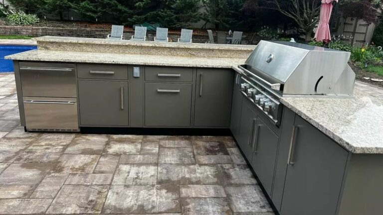 Summerset Outdoor Kitchens - Outdoor Living